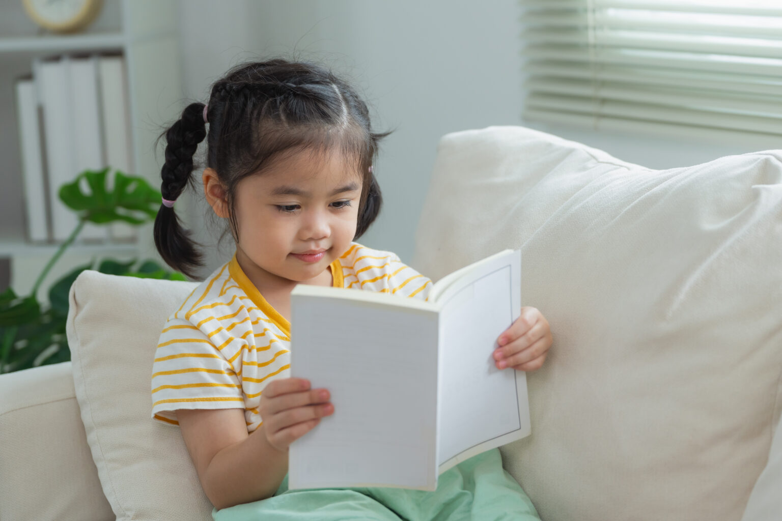 Navigating the Digital Age: Screen Time and Early Literacy - Dyslexia ...